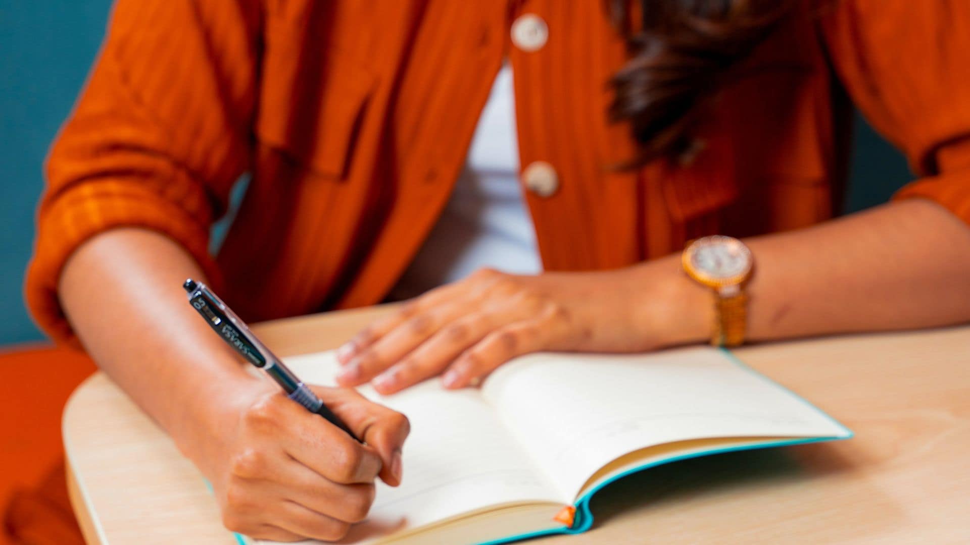 How to use journaling to reset your business mindset (+ 12 prompts to ...